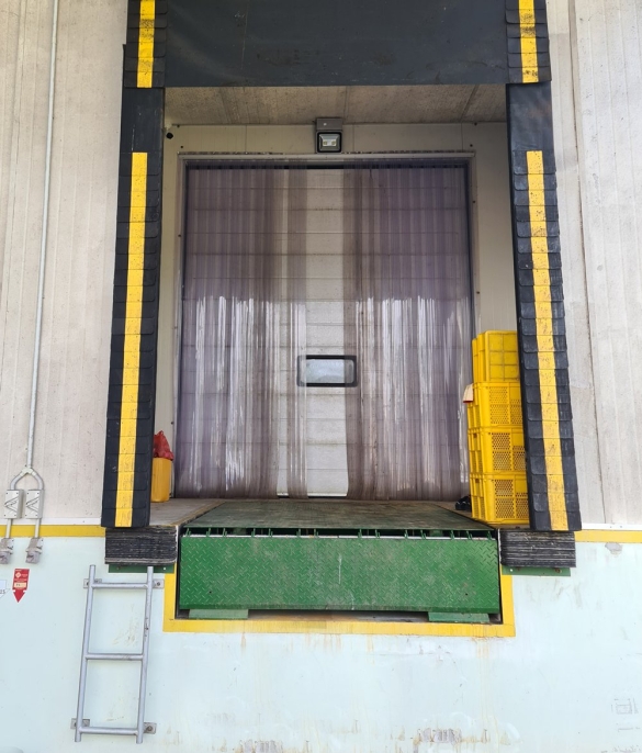 24hours Plug in Container Loading Dock Rental Service 24hours Plug in ...