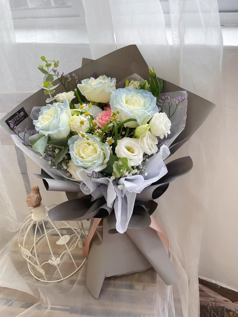 Blue Gradient Roses Bouquet Kluang, Johor Bahru (JB), Malaysia Shop ...