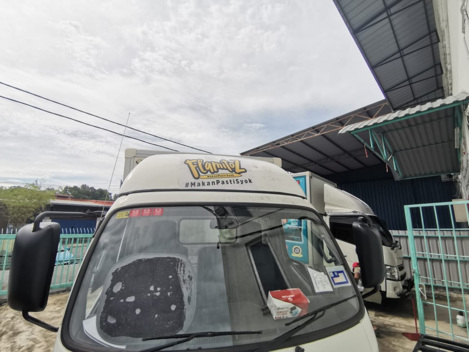 LORRY STICKER SIGNAGE SIGNBOARD AT ROMPING TRUCK LORRY and VAN STICKER ...