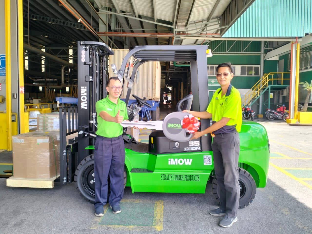 Straits Timber Products Is Using ESG Forklift