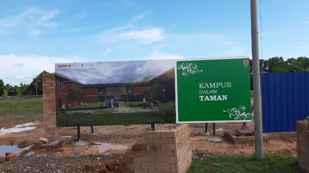 KAMPUS CONSTRUCTION PROJECT SIGNBOARD AT BIDOR BATANG PADANG PERAK ...