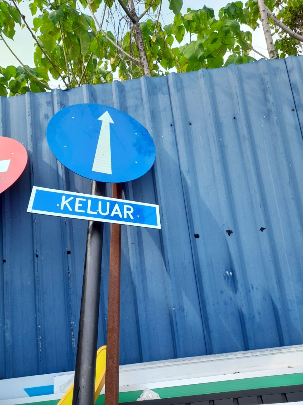 Road Sign # JKR Sign # PAPAN Tanda Jalan Raya # Kurang Laju Sign # HIP ...