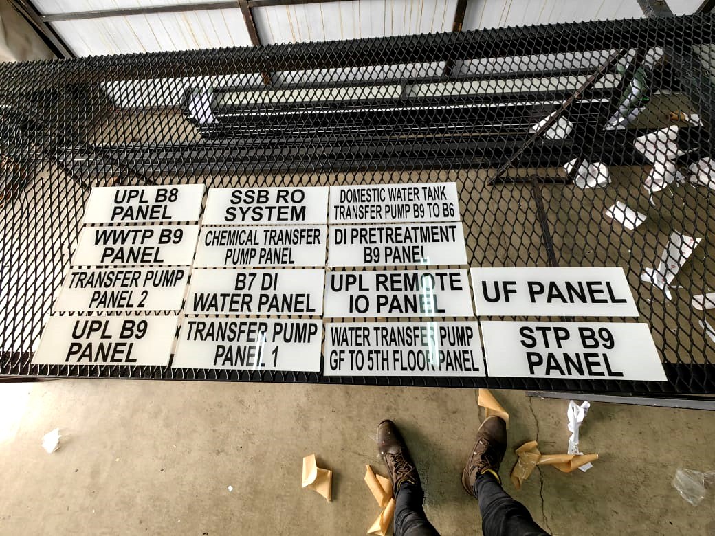 Acrylic Display Name Plate | Factory Machine Mesin Kilang Panel Naming ...