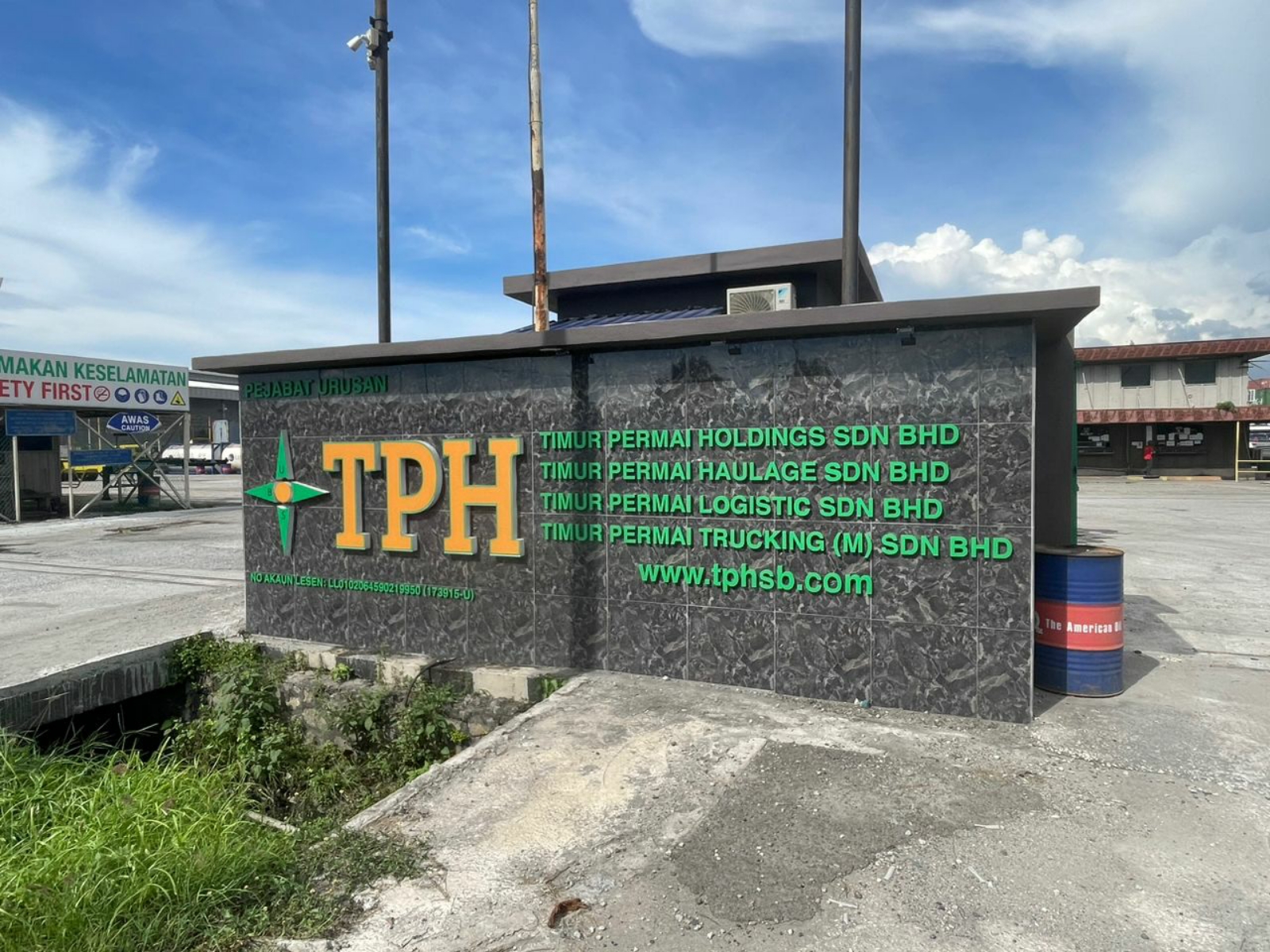 TPH OUTDOOR 3D PVC FOAM BOARD LETTERING SIGNAGE SIGNBOARD AT OUTDOOR ...