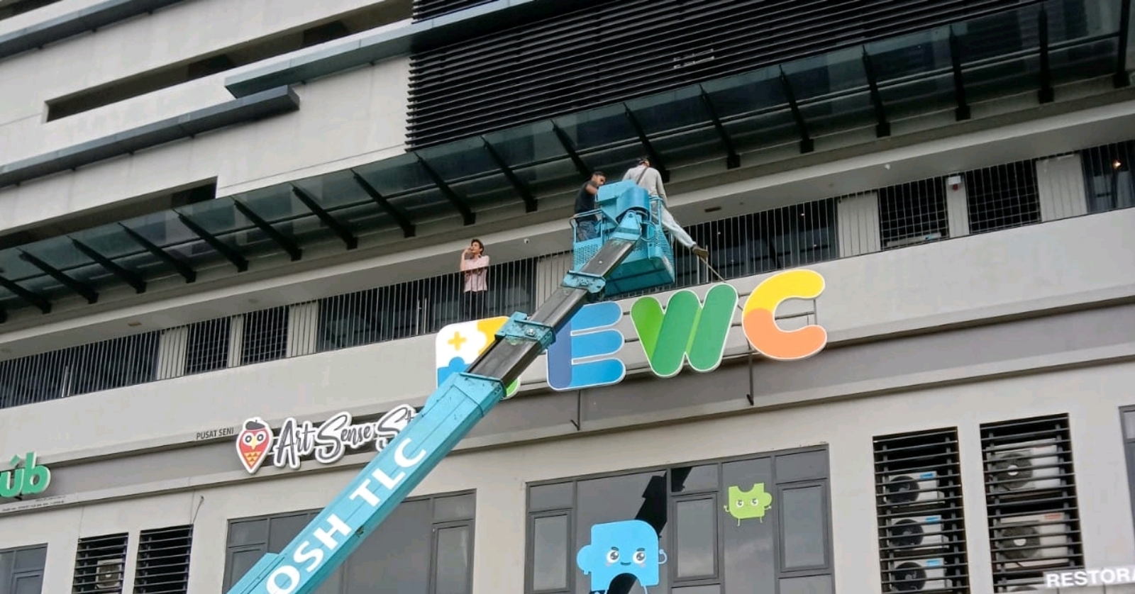 EWC Tuition & Daycare Centre Signboard #3dledsignboard #3dboxup ...