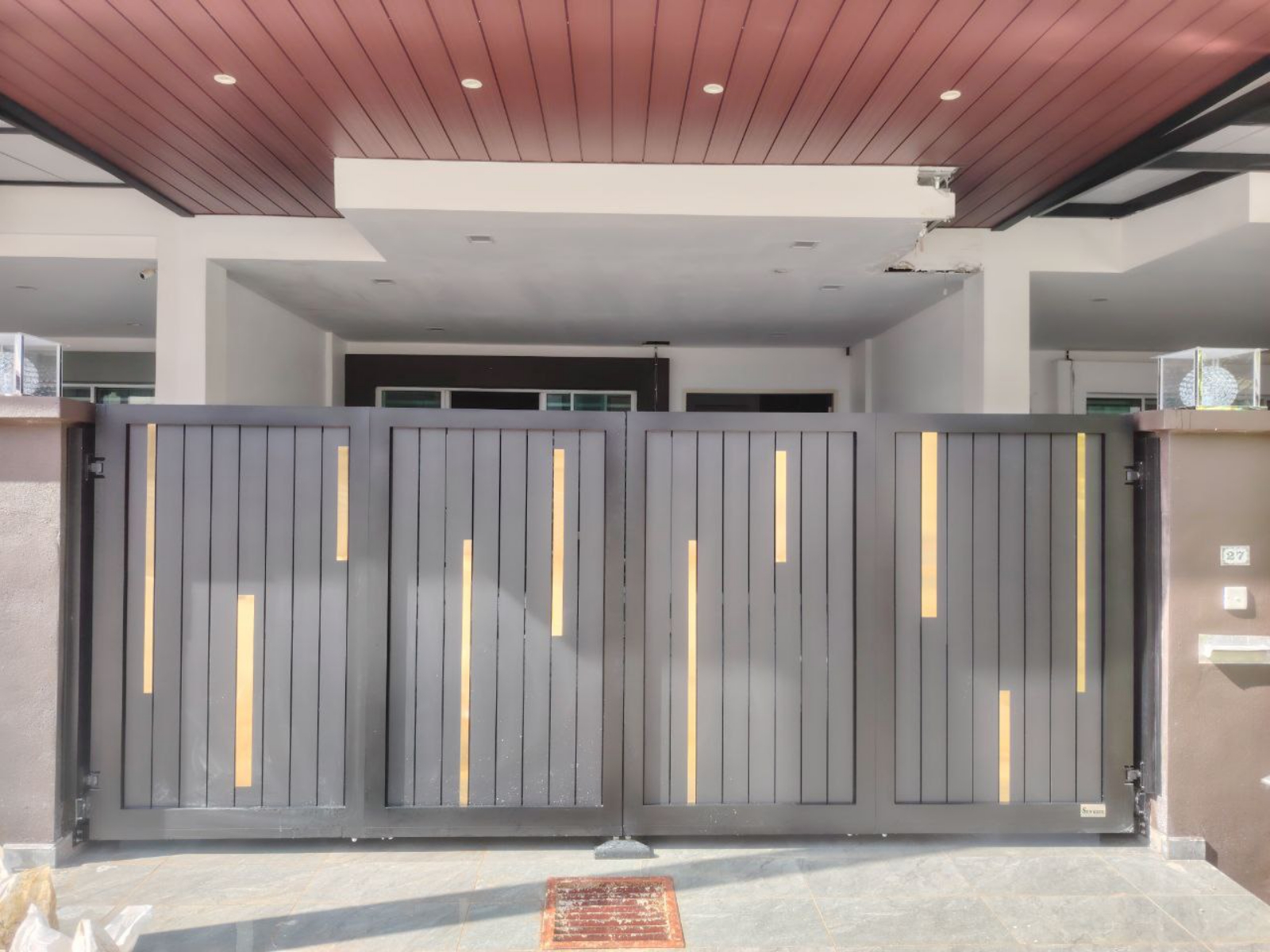 Aluminium Trackless Folding Gate Trackless Aluminium Penang, Malaysia ...
