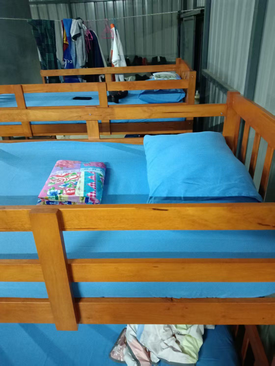 Solid Wood Double Decker Bed – Single Size Bunk Bed For Foreign Workers ...