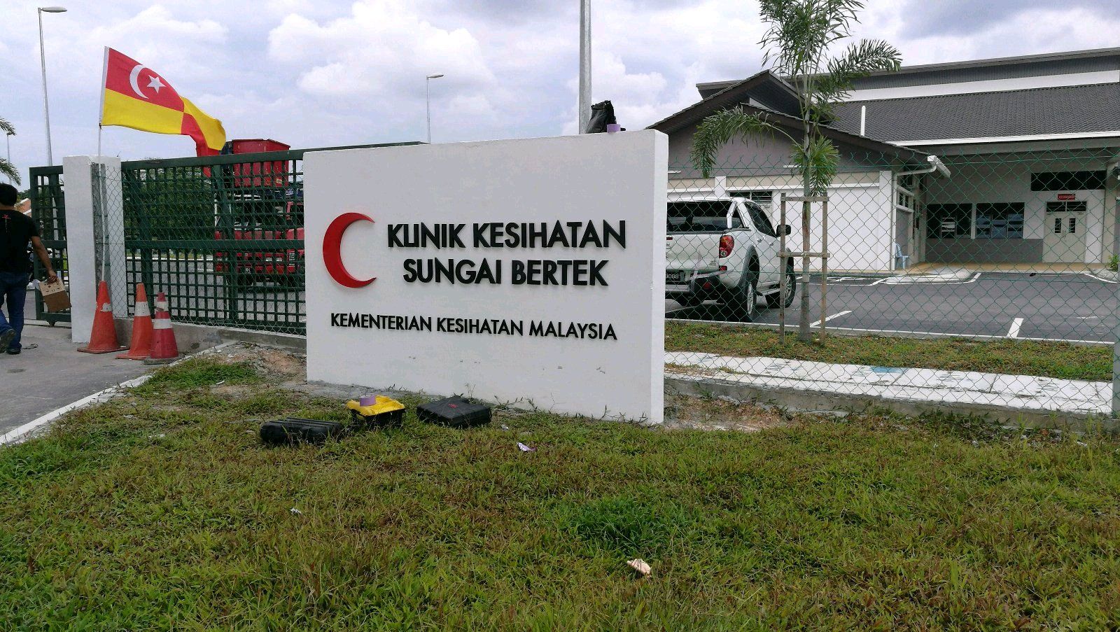 Klinik Kesihatan 3D EG Box Up Signage At Sugai Bertek Klang Penang ...