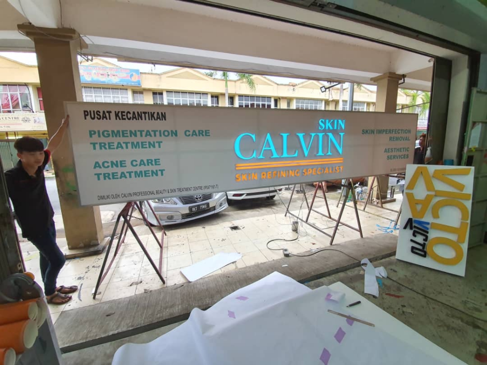 Calvin Aluminum Box Up 3d Led Frontlit Lettering Signage Signboard At ...