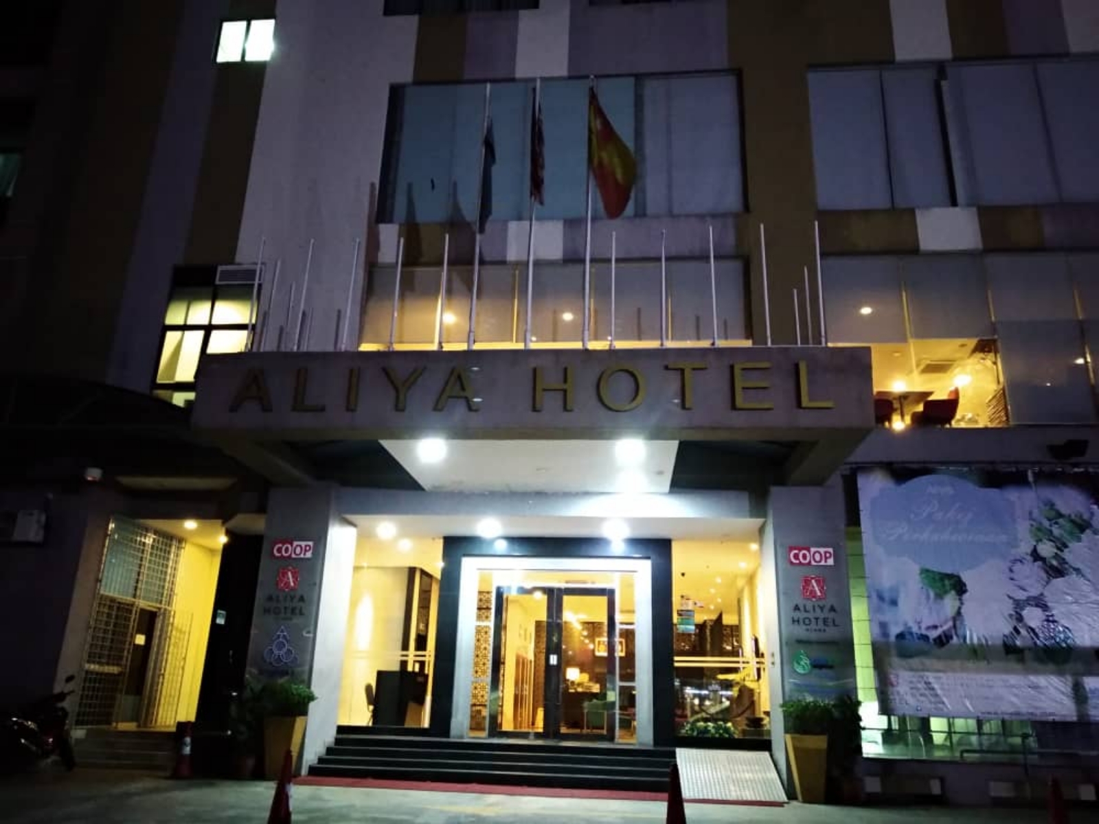 Aliya Hotel 3d Box Up Lettering Signage Singboard At Klang 3D BOX UP ...