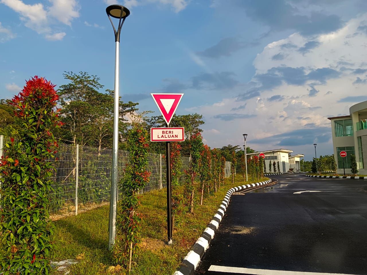 JKR ROAD STAND SIGNAGE AT IPOH PENANG PINANG MALAYSIA JKR ROAD SIGN ...